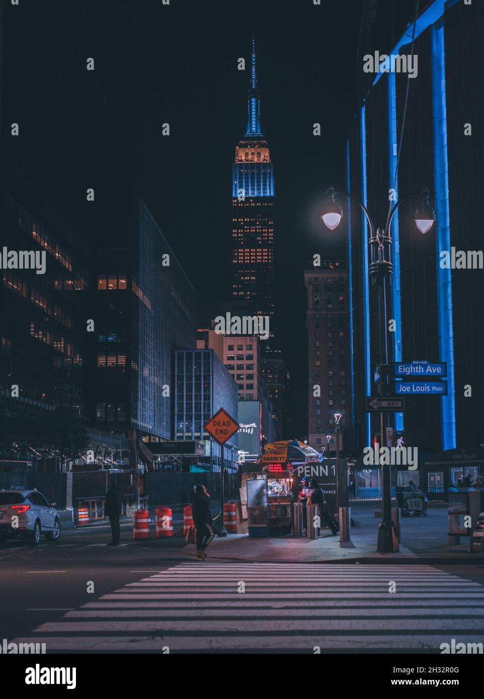 street New York City night building Stock Photo - Alamy