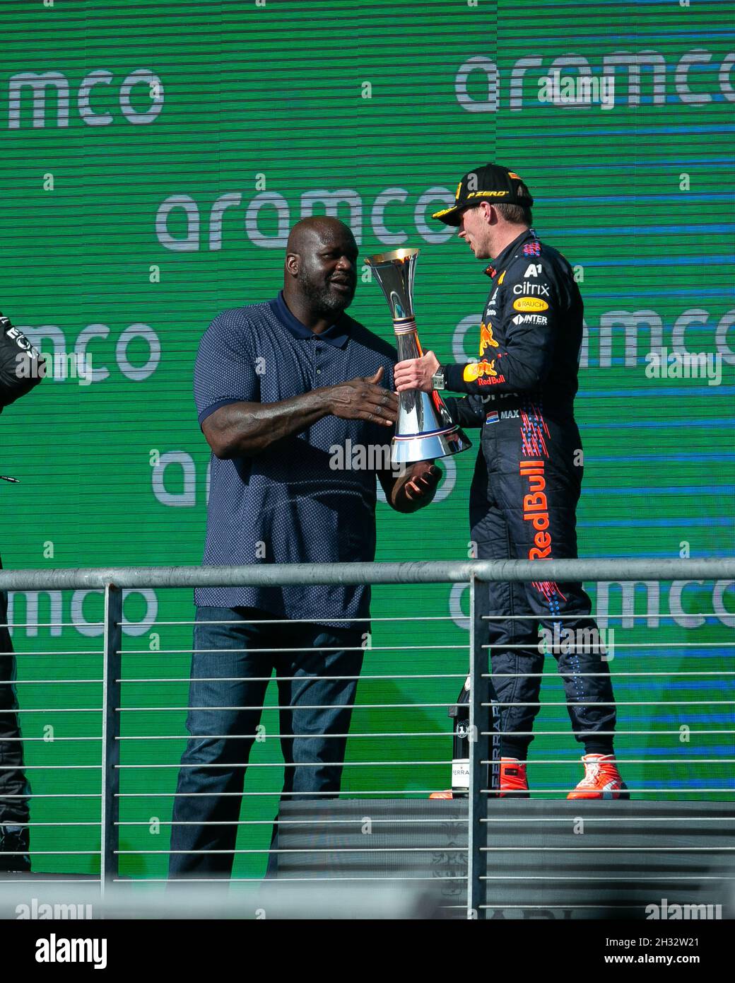 Austin, USA. 24th Oct, 2021. Shaquille O'Neal and Race winner Max ...