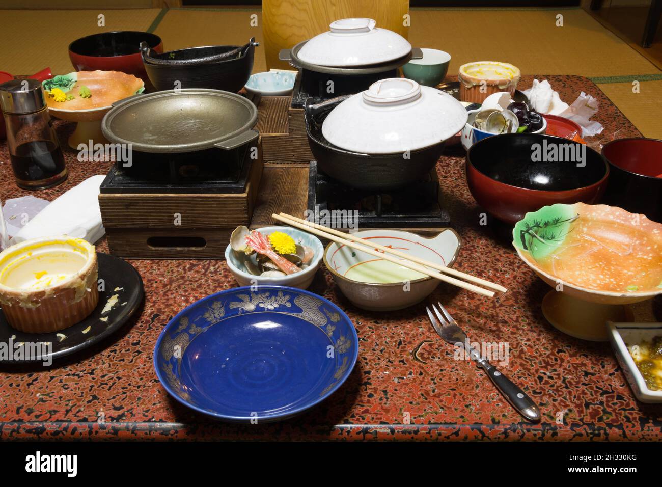 Japanese family dinner table hi-res stock photography and images - Alamy