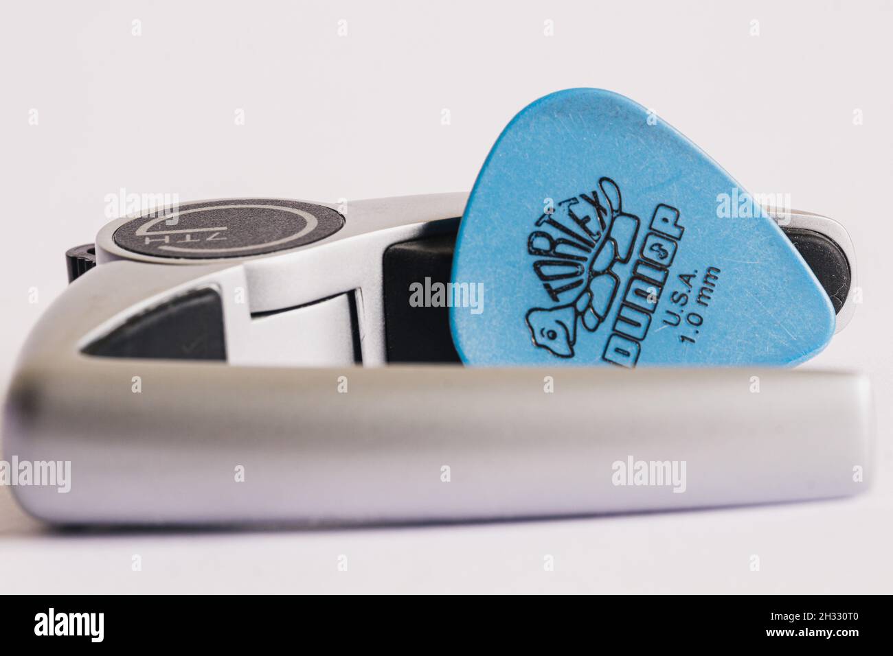 Fusion guitar hi-res stock photography and images - Alamy