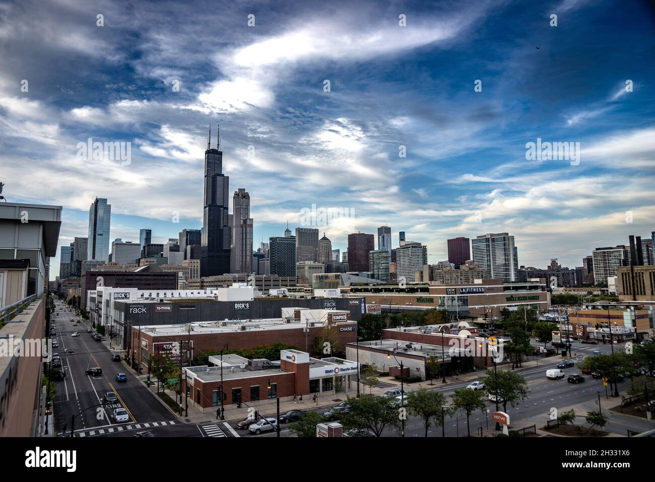 Chicago landscape and buildings hi-res stock photography and images - Alamy