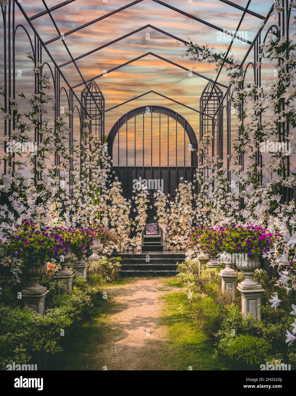 Romantic interior of a wedding hall Stock Photo - Alamy