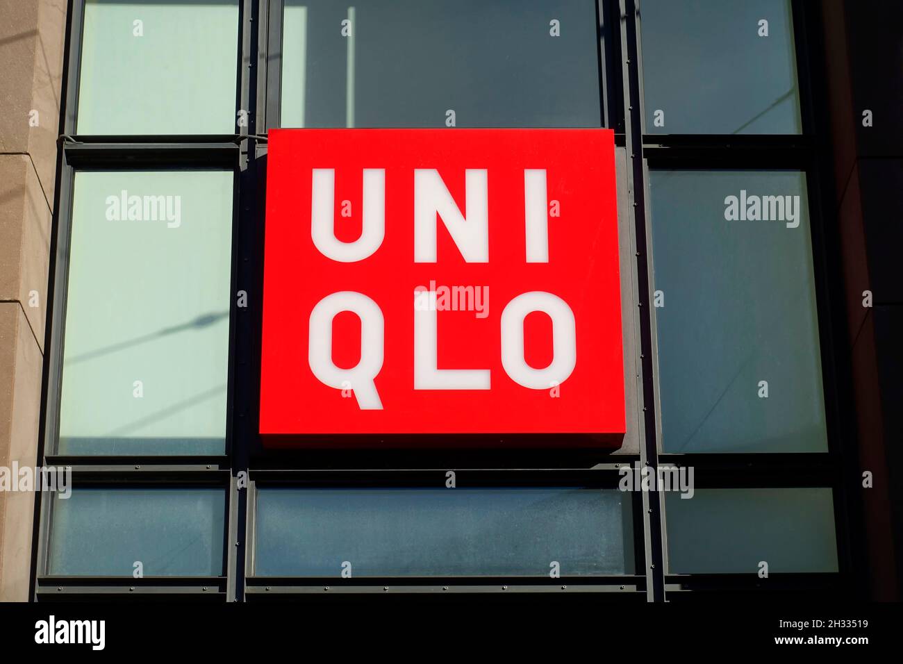 Logotipo Uniqlo Png UNIQLO Vector Logo Download Free SVG Icon