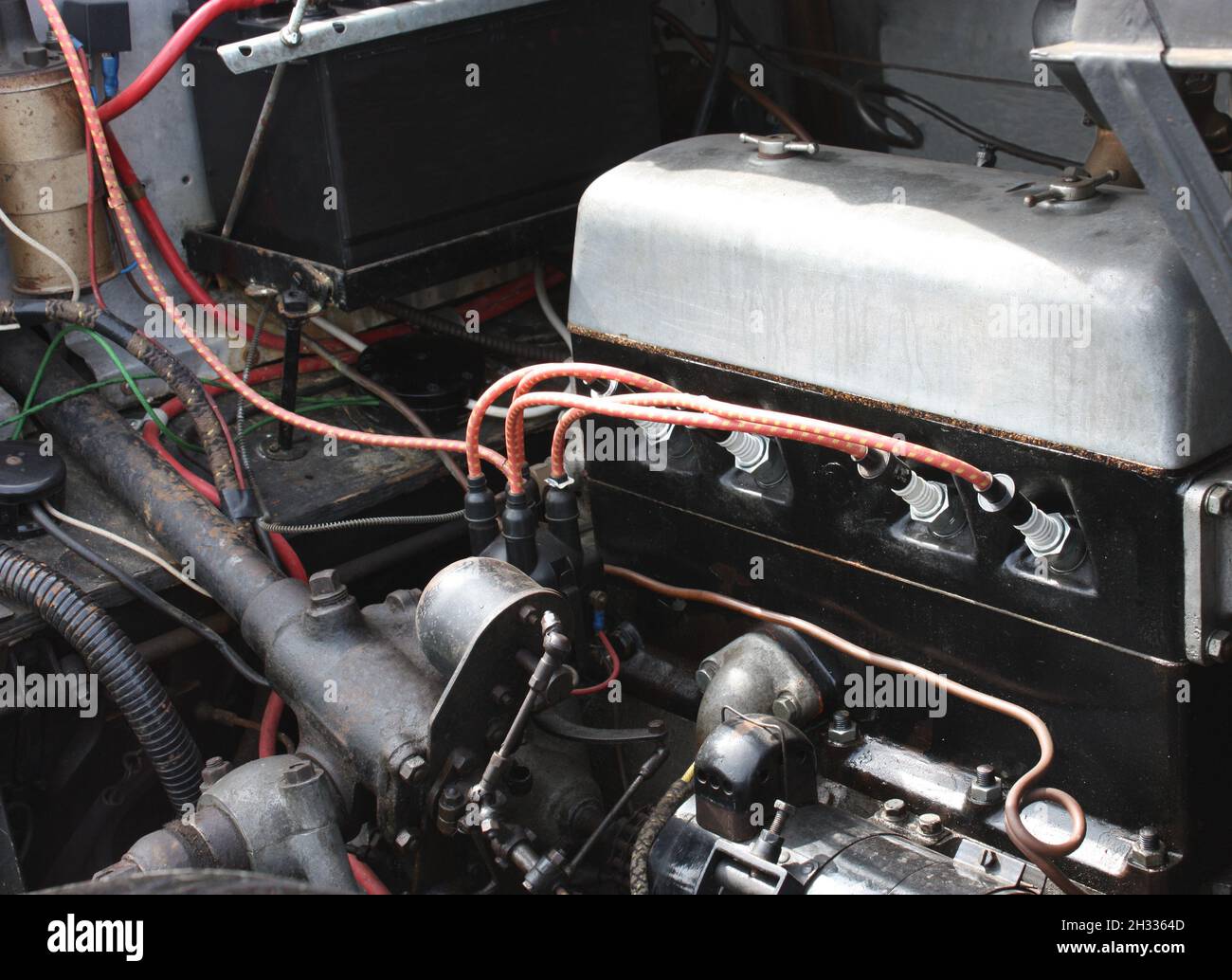 A Traditional Petrol Engine of an Old Car Stock Photo - Alamy