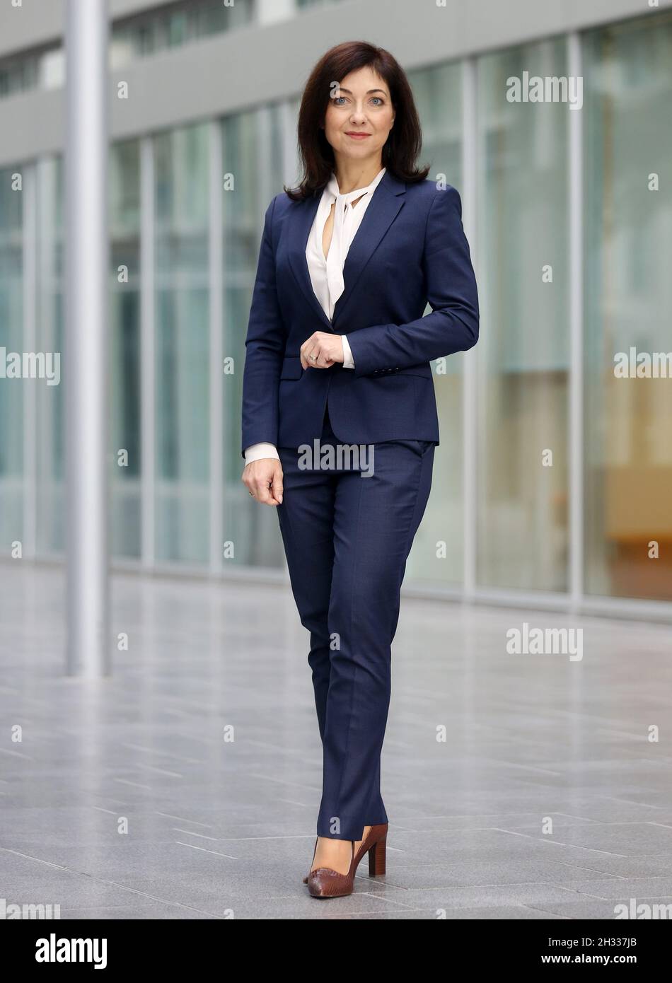 Essen, Germany. 25th Oct, 2021. Katherina Reiche, CEO of Eon subsidiary ...