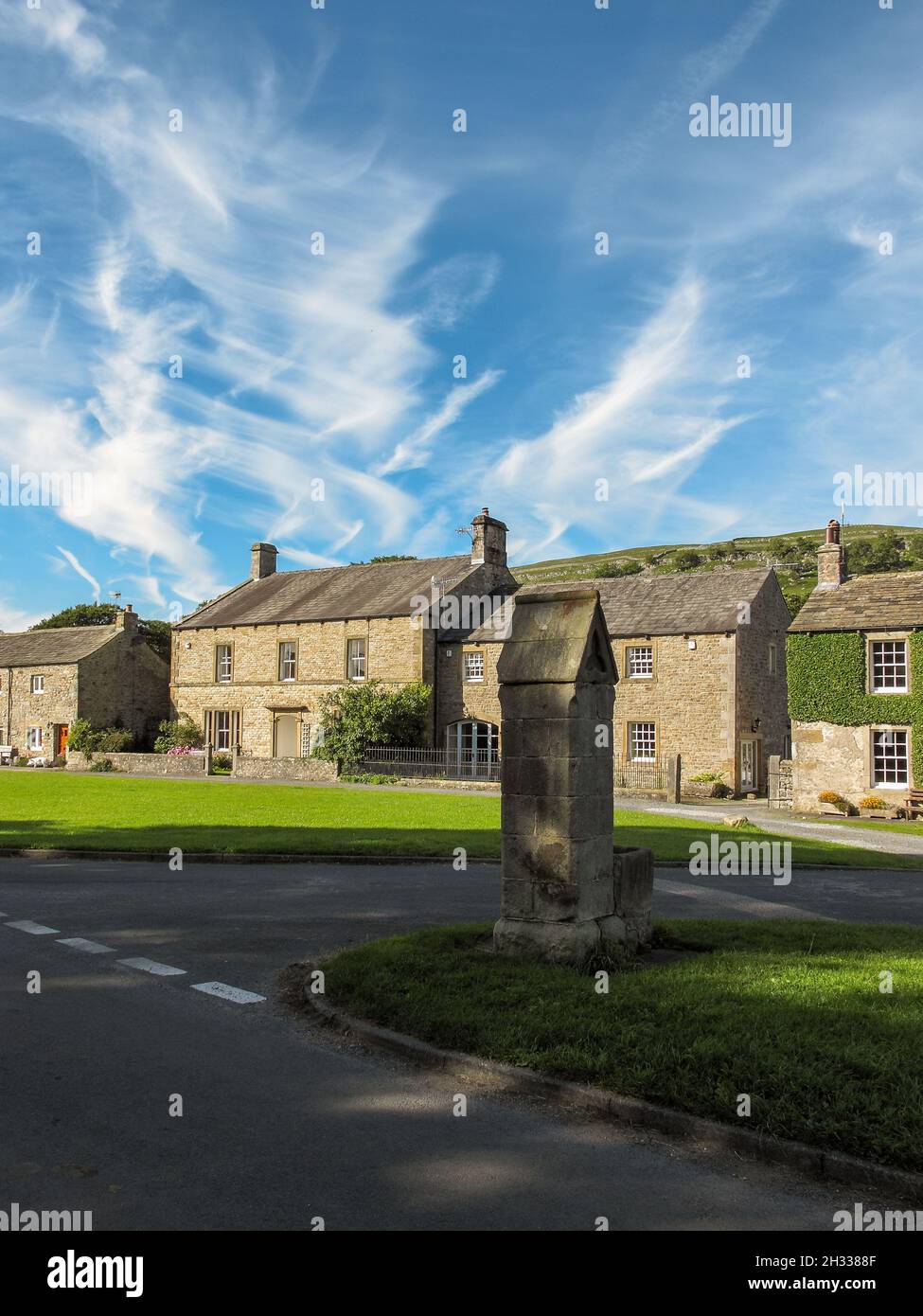 Village arncliffe littondale yorkshire dales hi-res stock photography ...