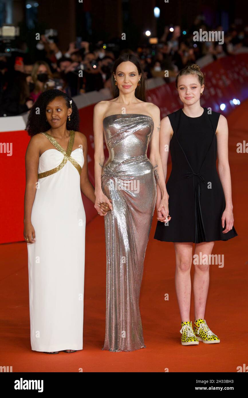 Zahara Marley Jolie-Pitt , Angelina Jolie , Shiloh Jolie-Pitt 16th ...