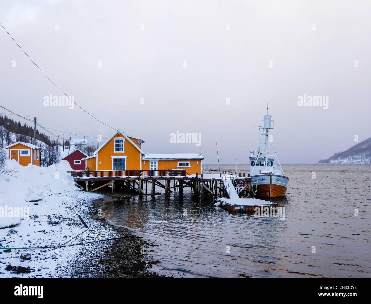 Insel kvaloya hi-res stock photography and images - Alamy