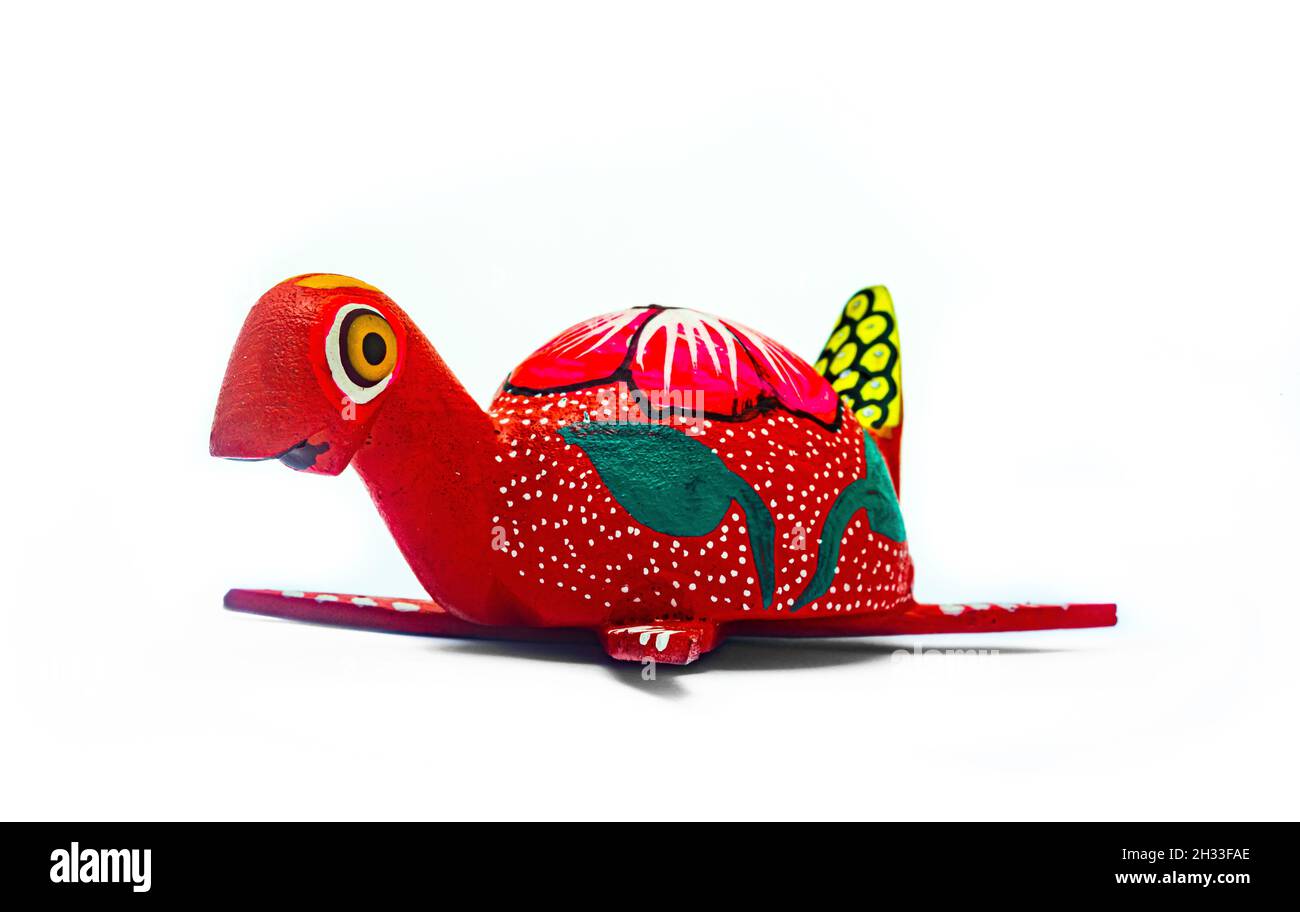 Colorful turtle alebrije from Mexico Stock Photo - Alamy