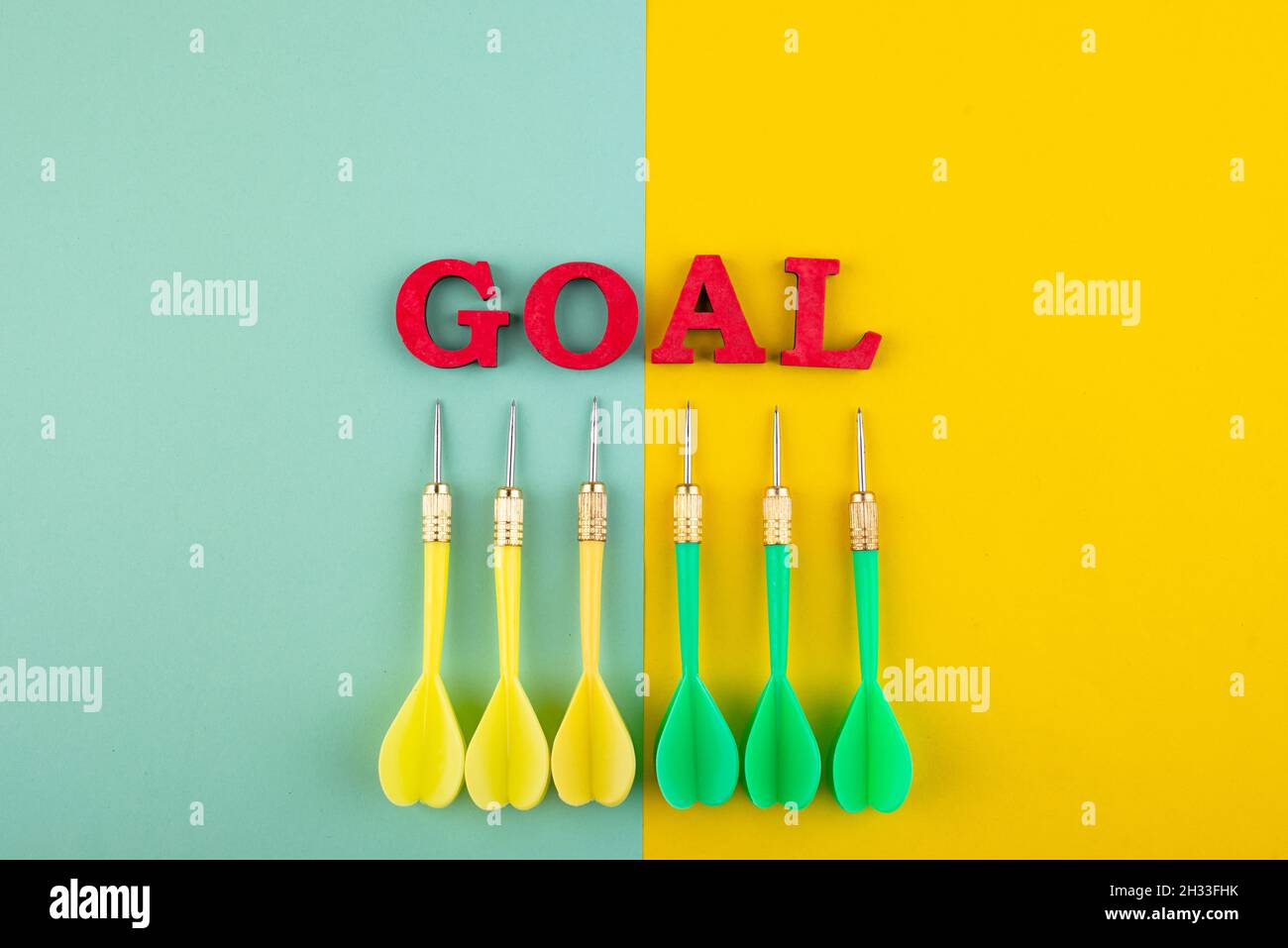 Target and goal concept with arrows Stock Photo - Alamy