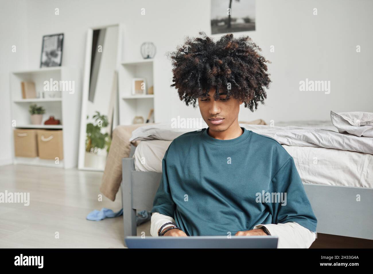 Black college student laptop home hi-res stock photography and images ...