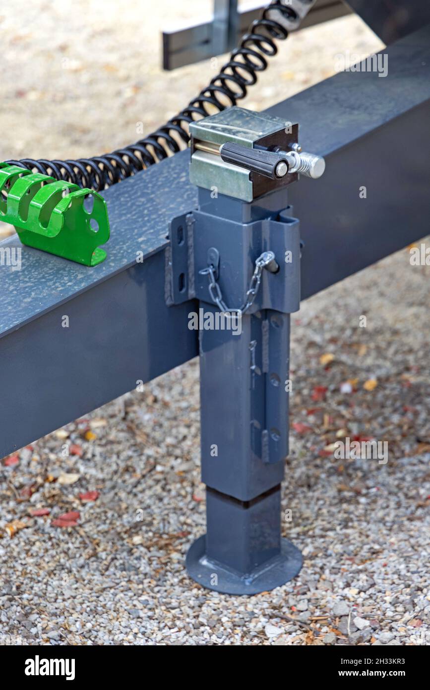 Landing Leg at Trailer With Safety Pin Stock Photo - Alamy