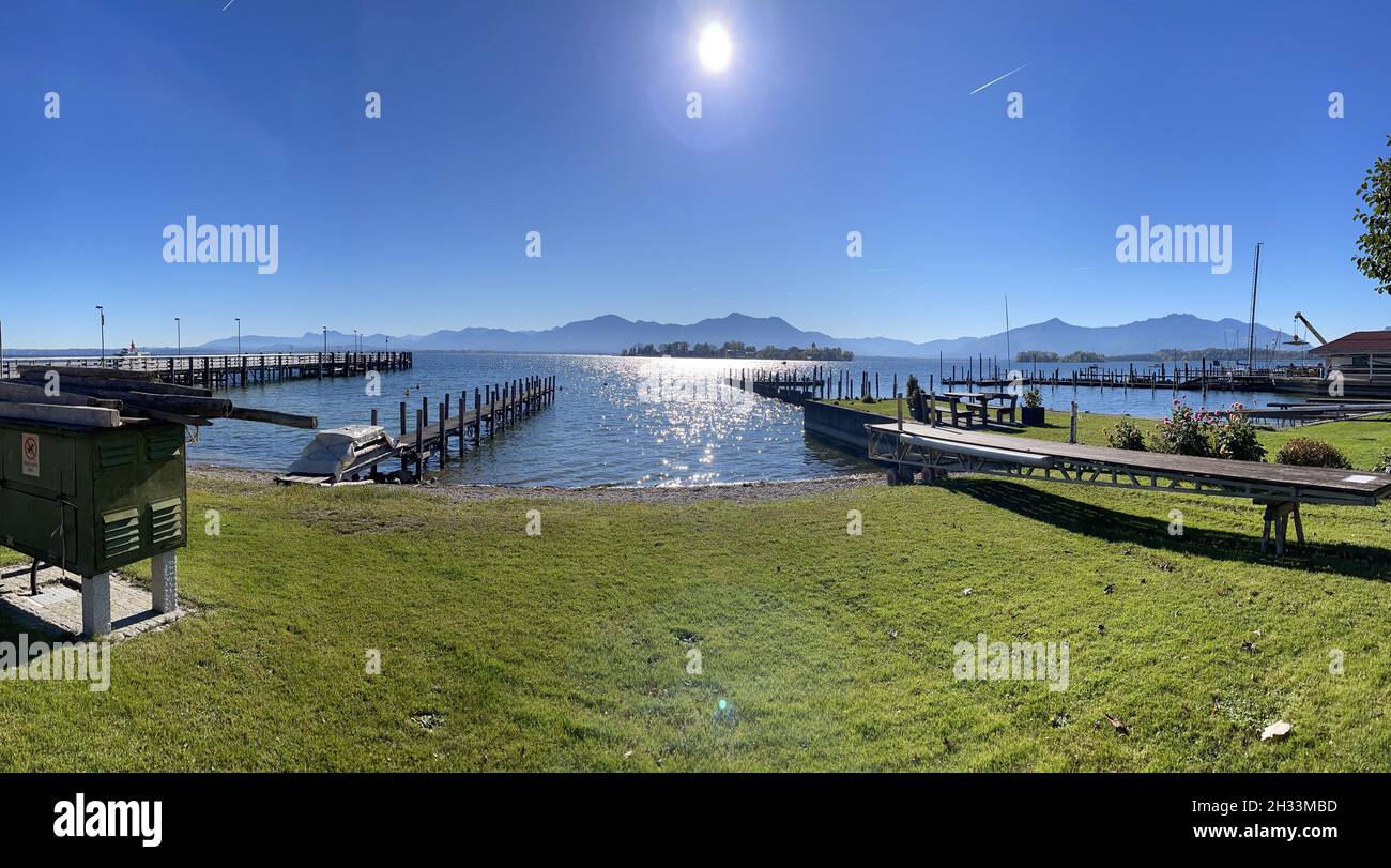 Chiemsee with ducks hi-res stock photography and images - Alamy