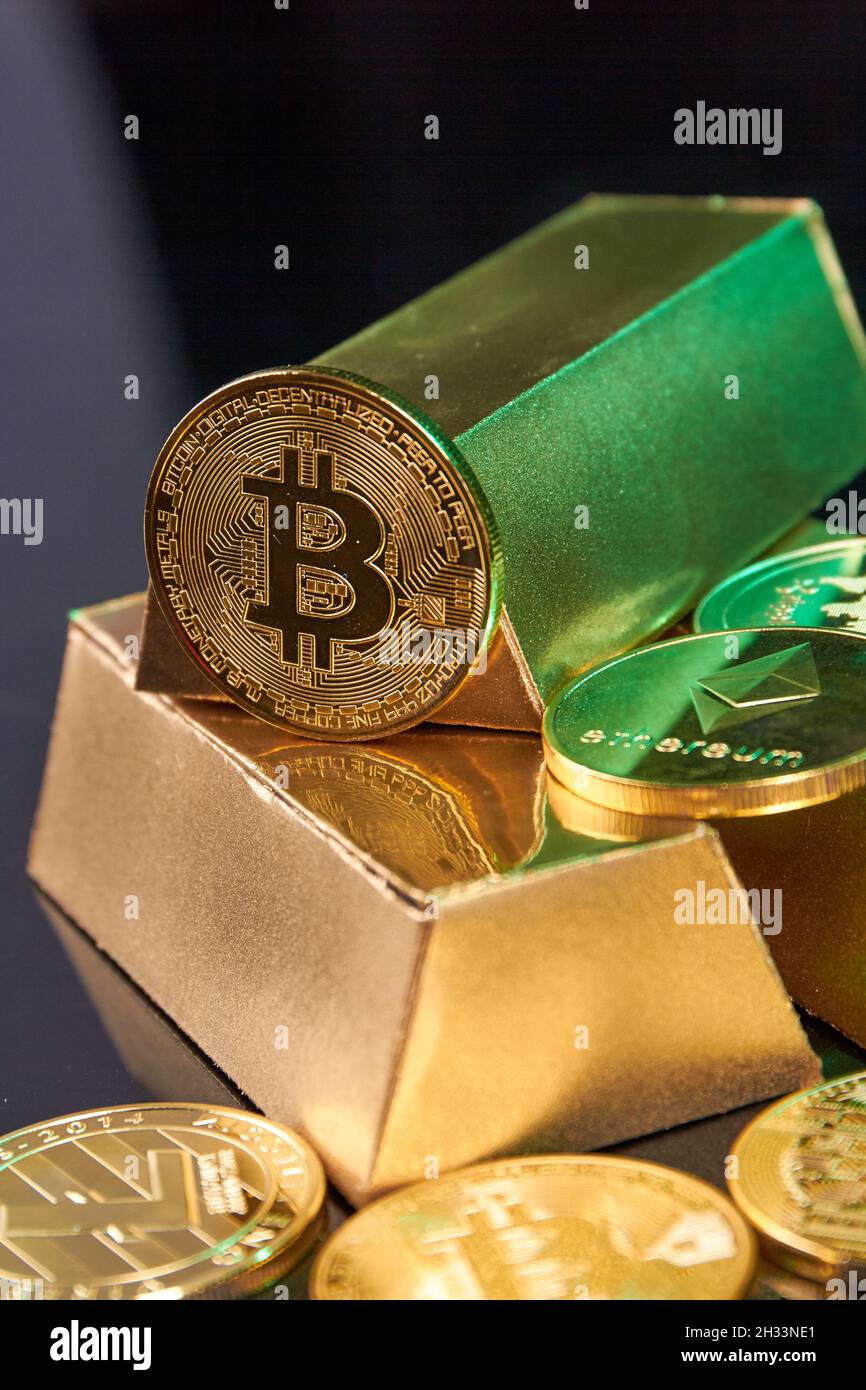 Gold ingot ripple hi-res stock photography and images - Alamy