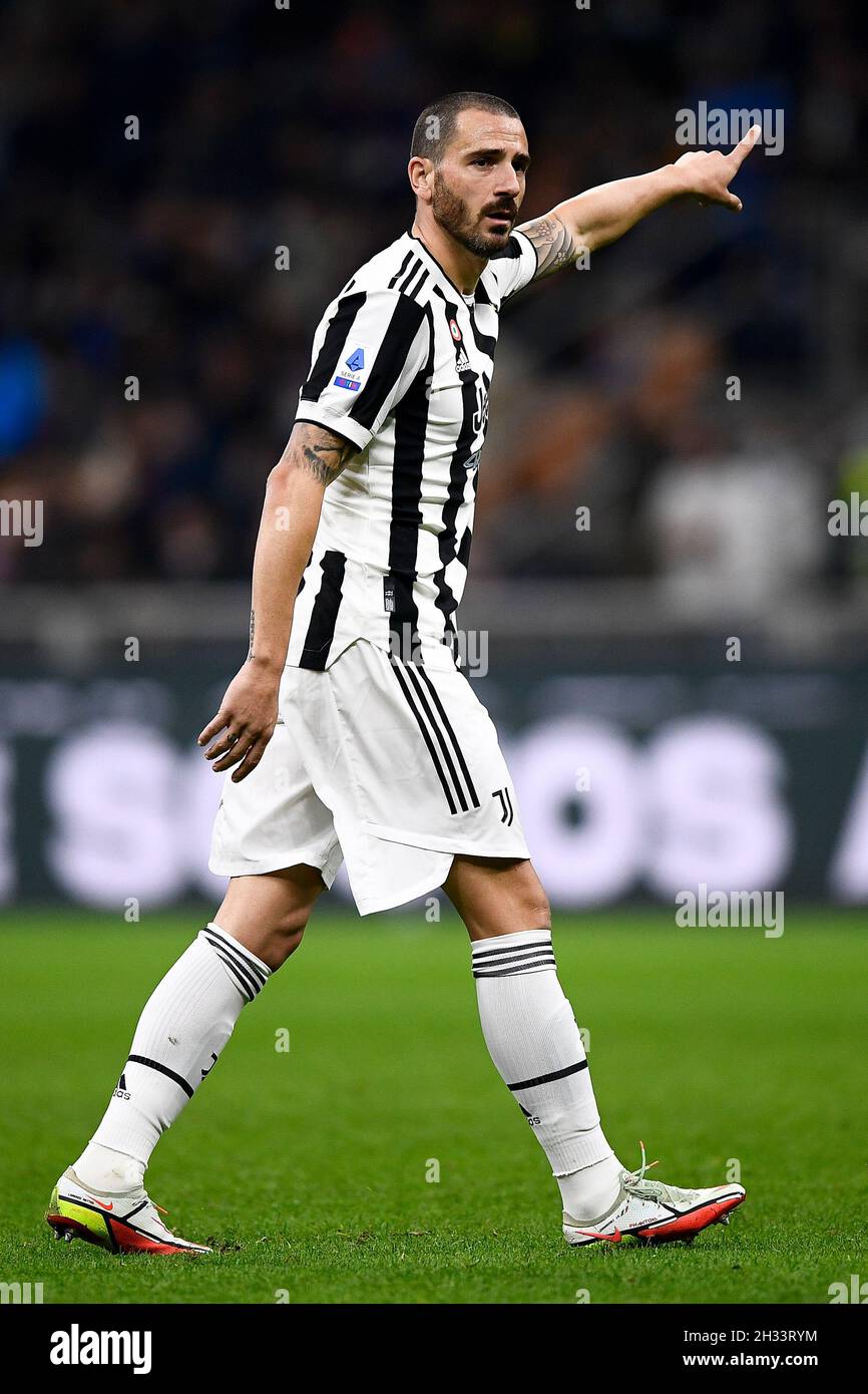 Leonardo bonucci inter hi-res stock photography and images - Alamy