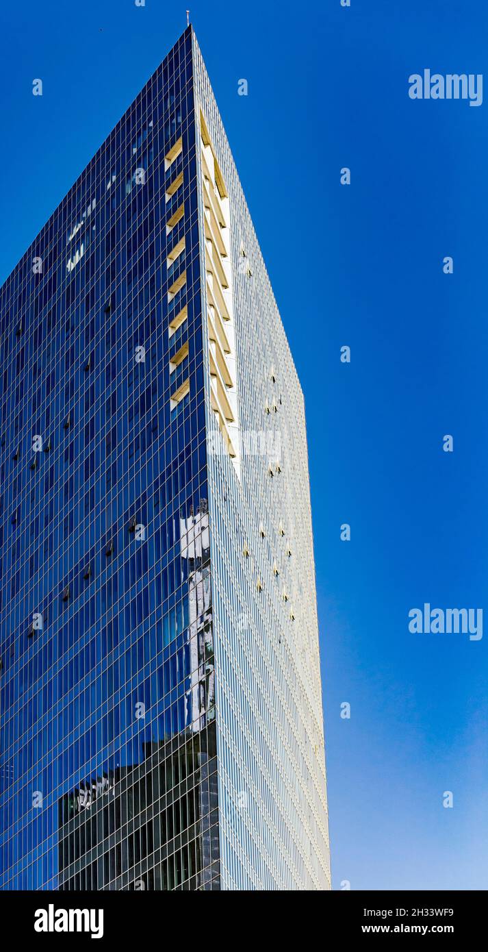Acute angle hi-res stock photography and images - Alamy