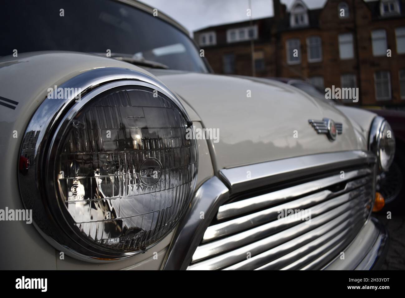 Mini Cooper classic car white Stock Photo - Alamy