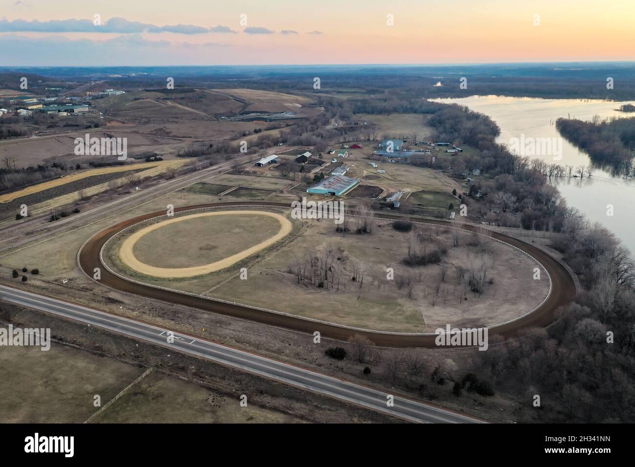 Horse race track river hi-res stock photography and images - Alamy