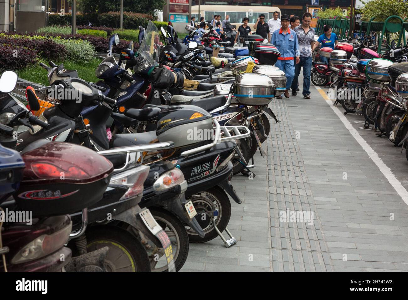 Motorscooters hi-res stock photography and images - Alamy