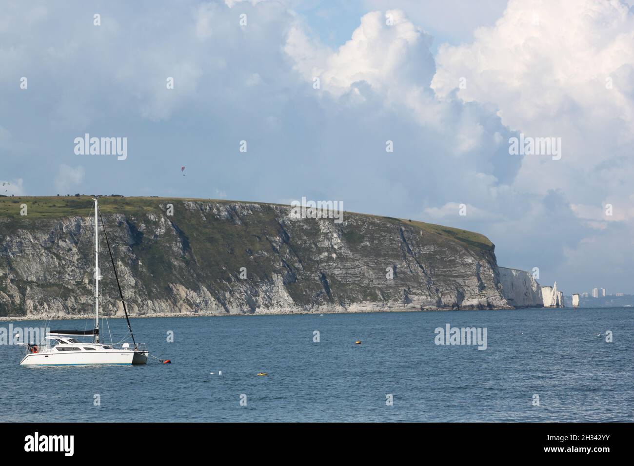 Old harry rocks swanage hi-res stock photography and images - Alamy