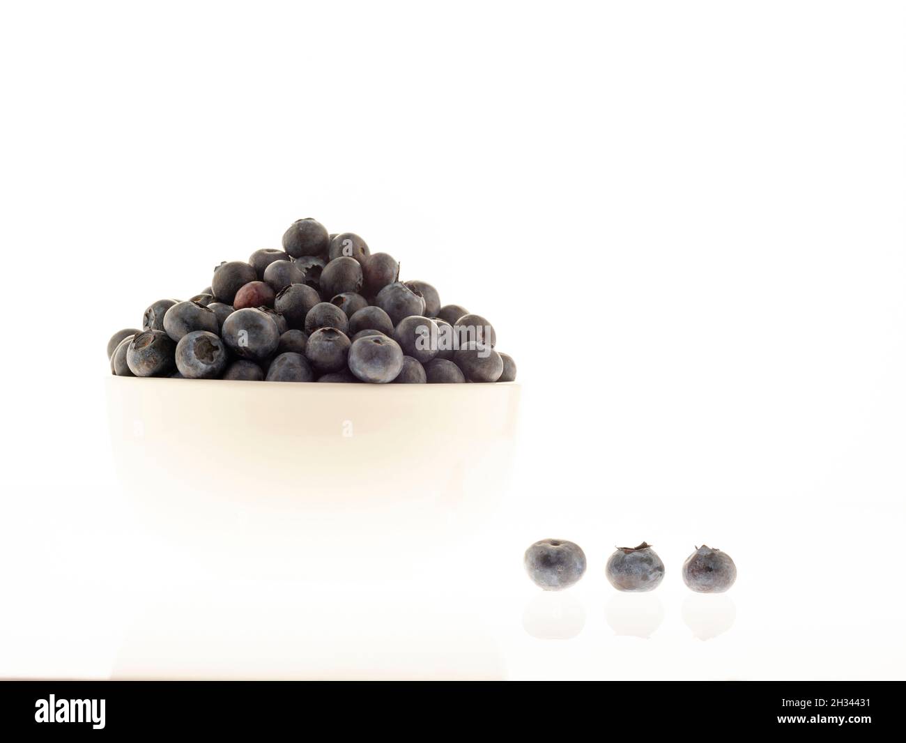 Healthy Blueberries, fruit still-life Stock Photo - Alamy