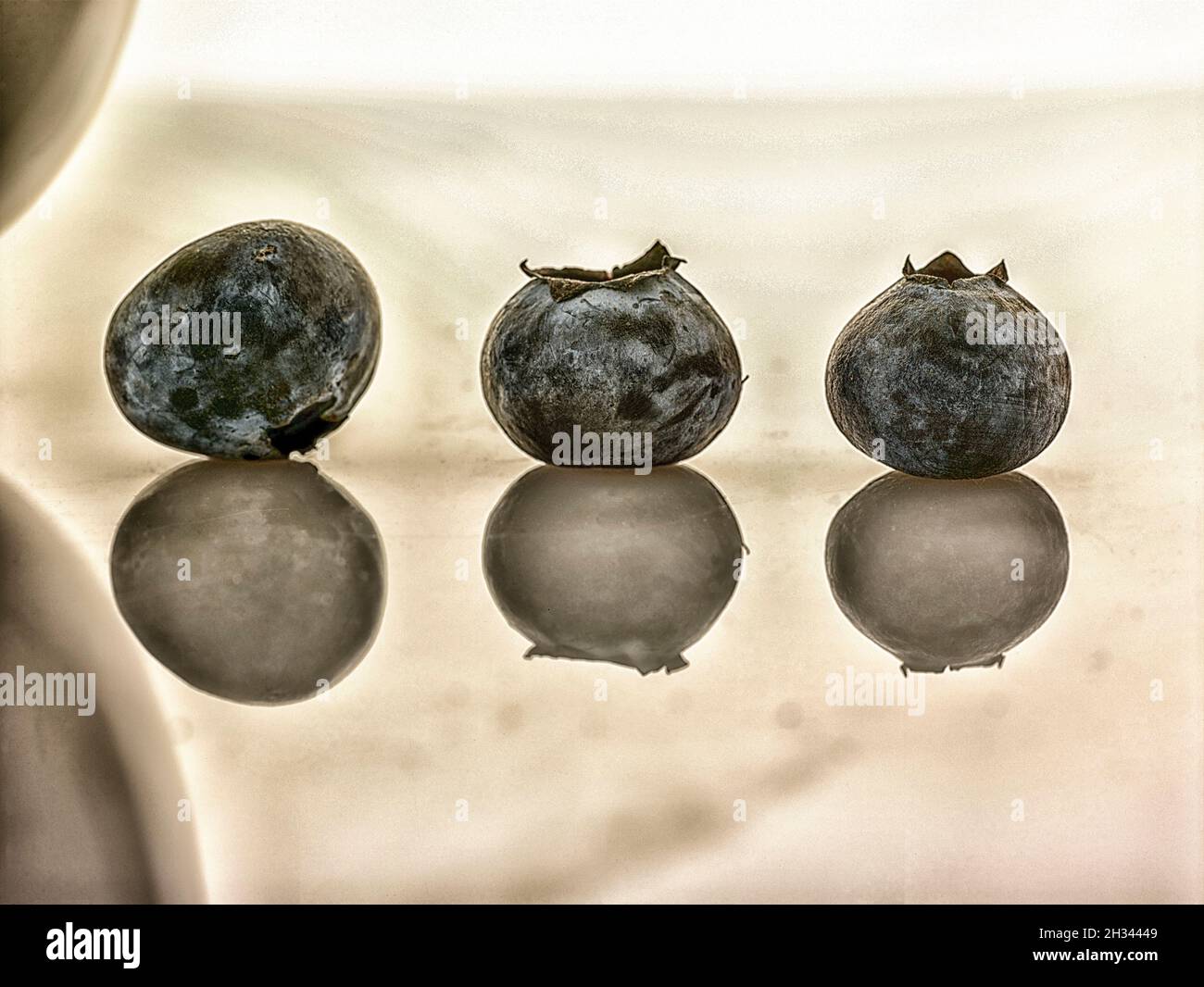 Healthy Blueberries, fruit still-life Stock Photo - Alamy