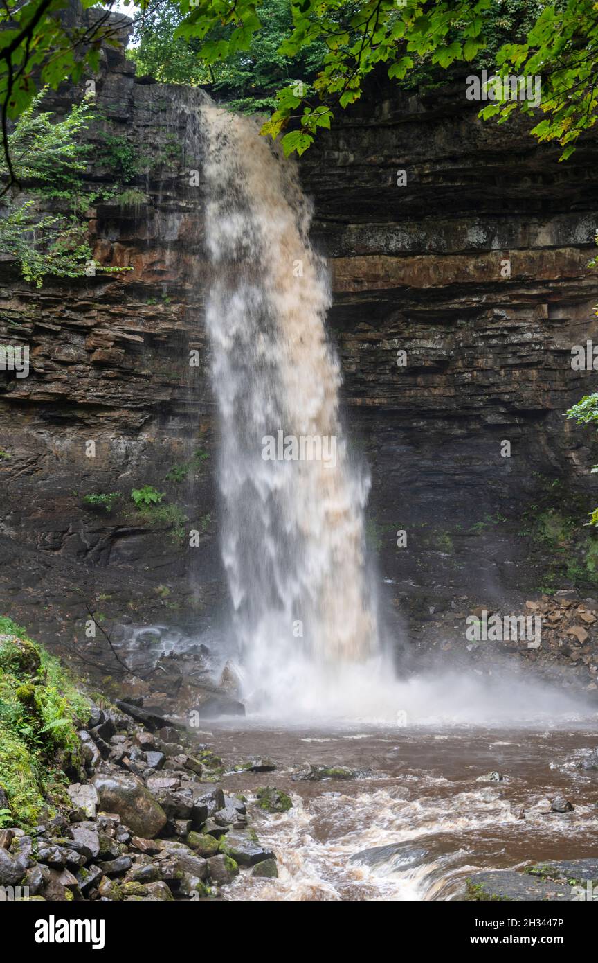 English waterfall hi-res stock photography and images - Alamy