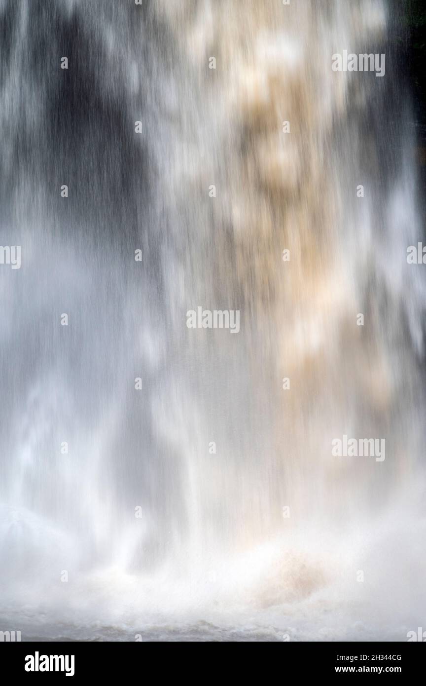 English waterfall hi-res stock photography and images - Alamy