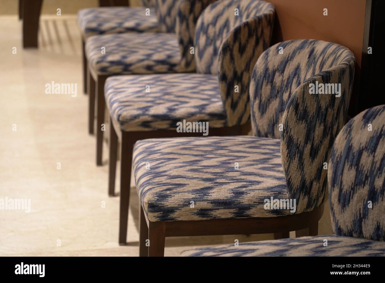 Empty armchairs hi-res stock photography and images - Alamy