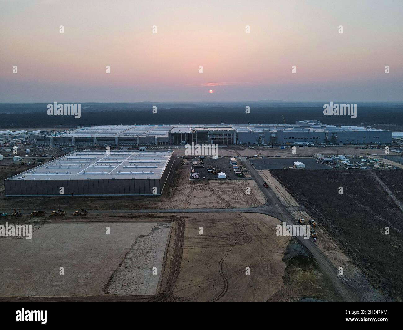 Tesla gigafactory in Germany during construction Stock Photo - Alamy