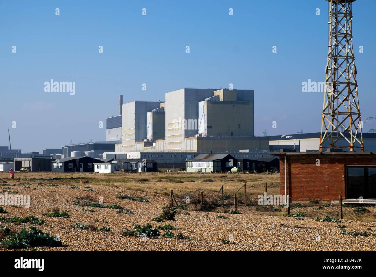Dungeness Nuclear Power Station in the landscape with house houses home ...