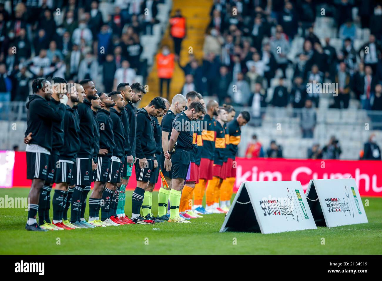 ISTANBUL, TURKEY - OCTOBER 25: Both teams lineup during the Super Lig ...