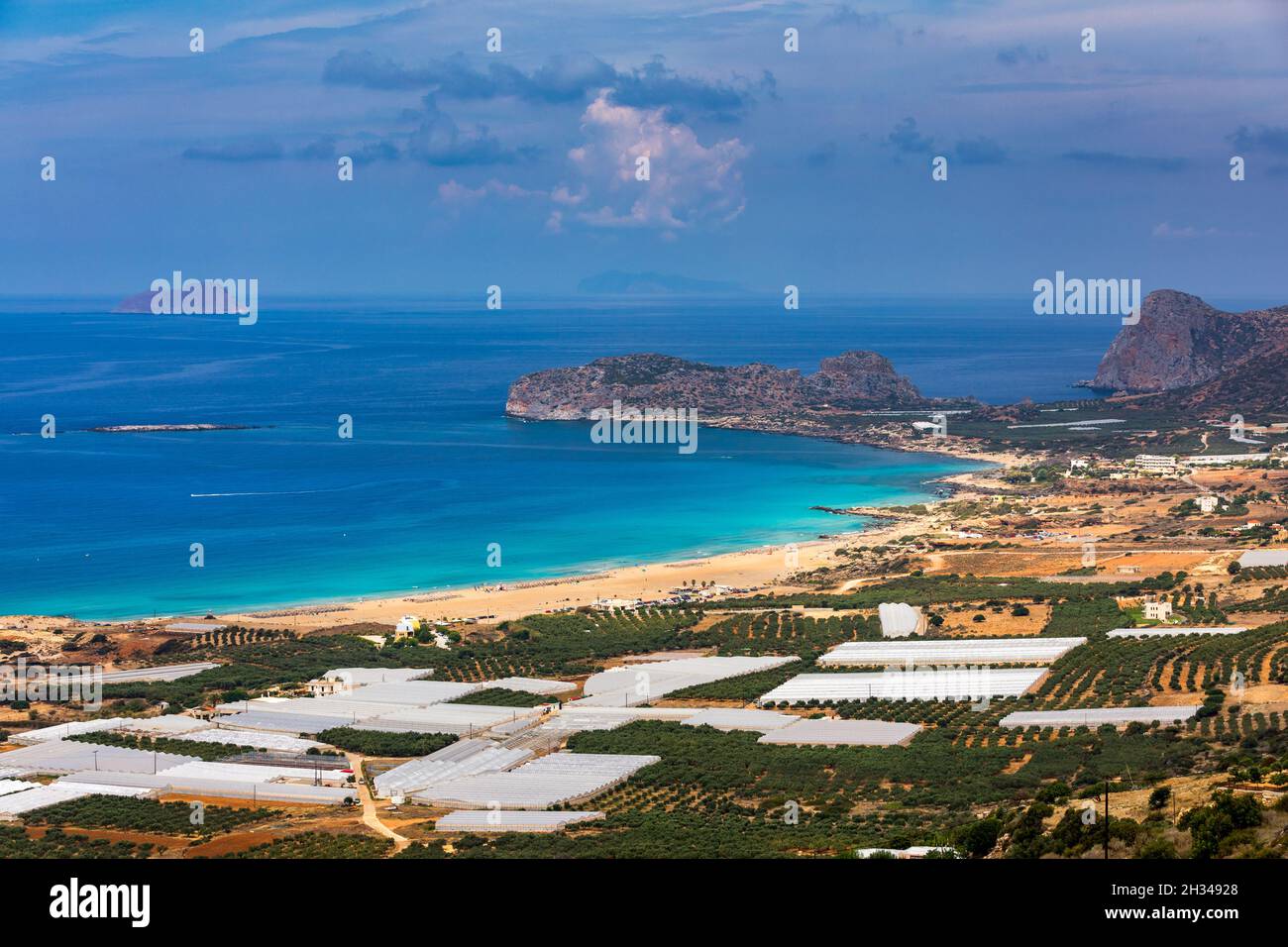 Shot of beautiful turquoise beach Falasarna (Falassarna) in Crete ...