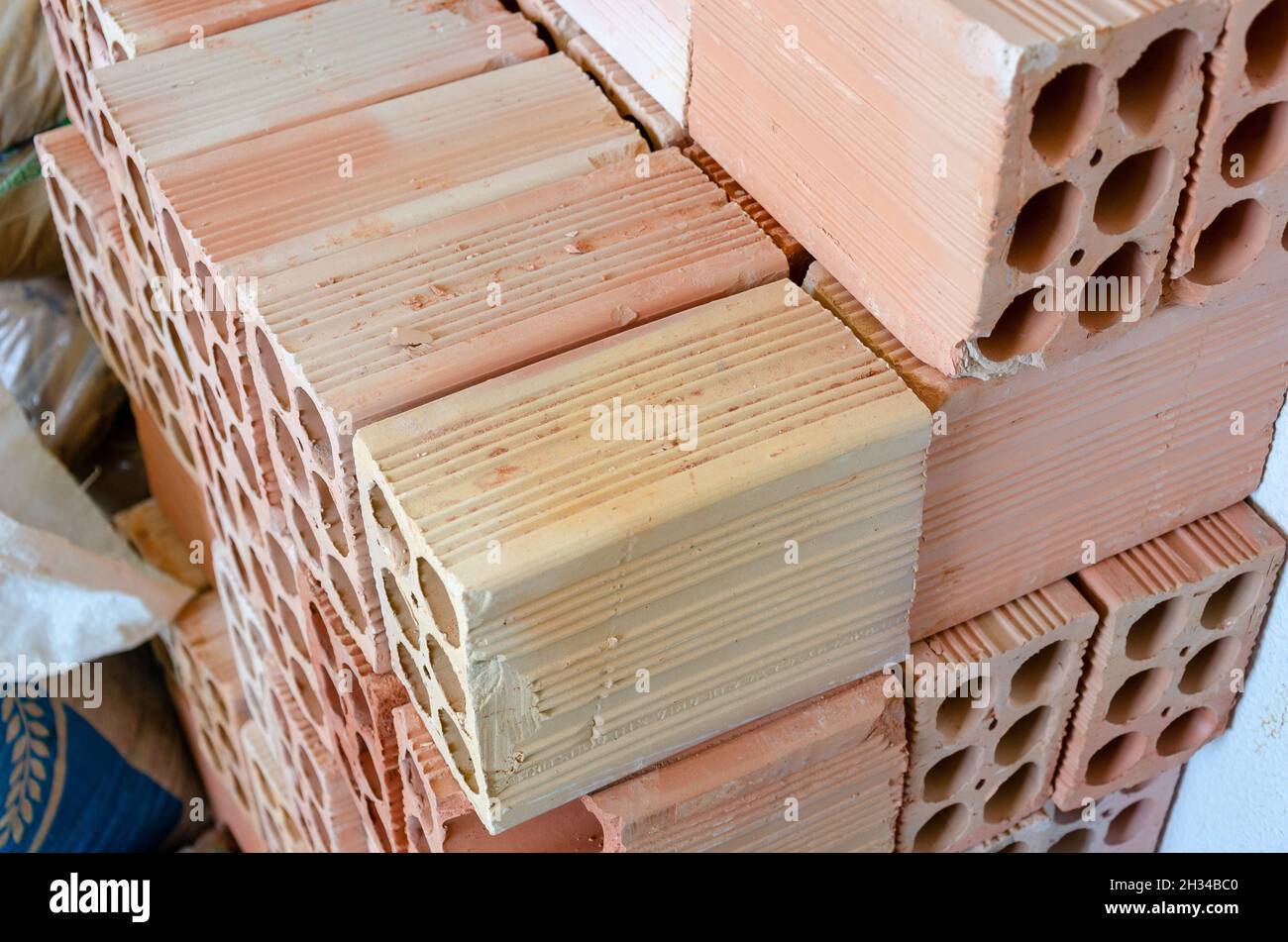 Pile of bricks hi-res stock photography and images - Alamy