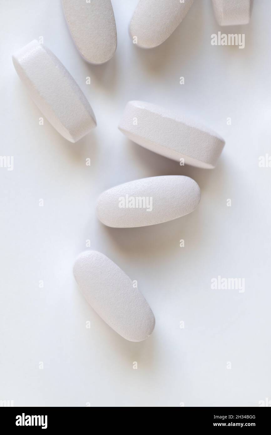 Vitamin d pills generic hi-res stock photography and images - Alamy