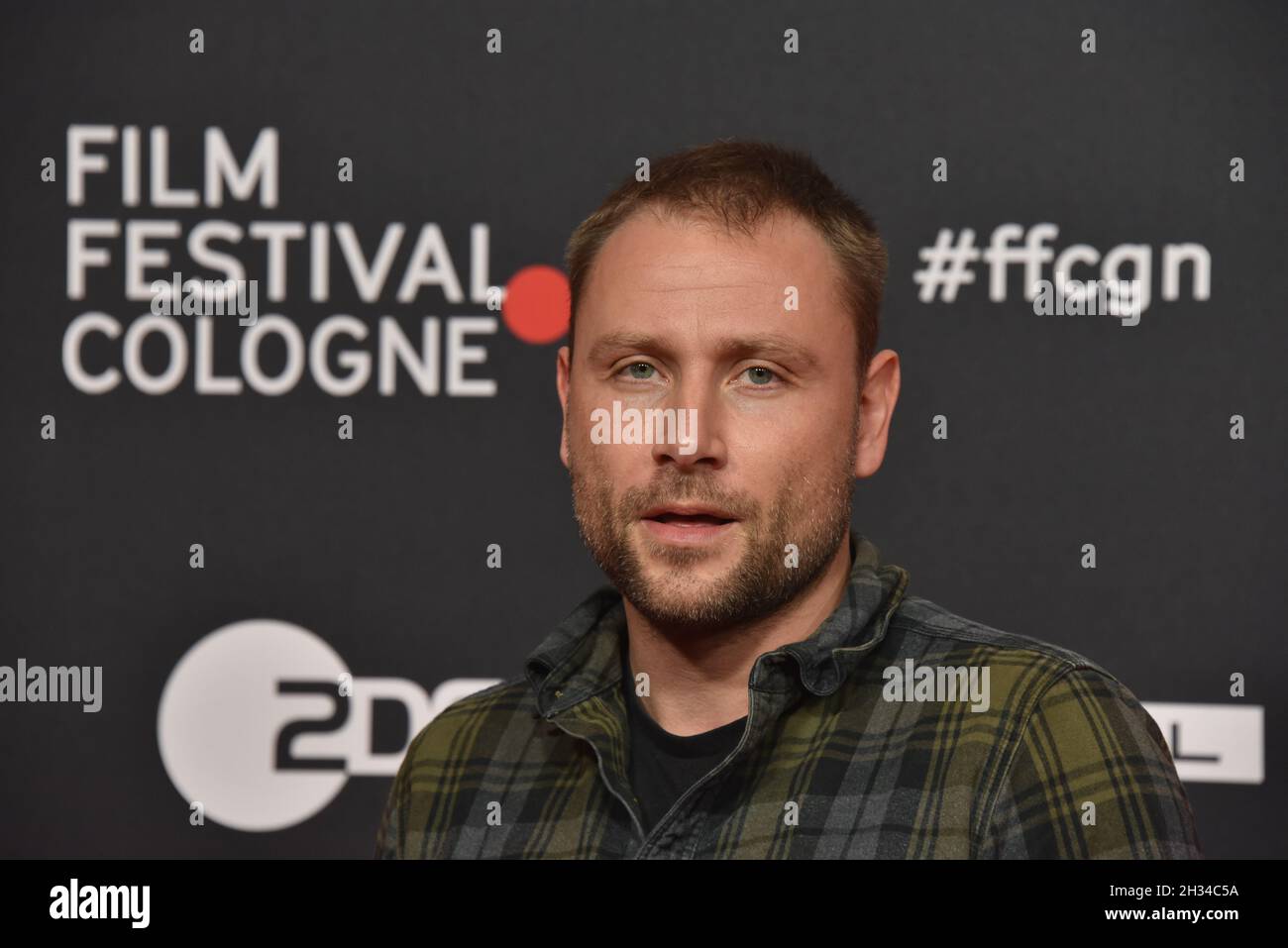 Cologne, Germany. 24th Oct, 2021. Actor Max Riemelt comes to the ...