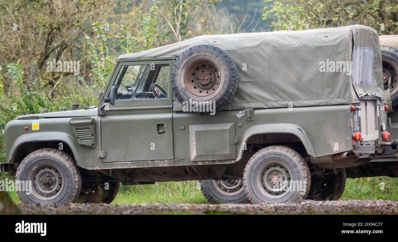 a british army Land Rover Defender Wolf truck utility medium military ...