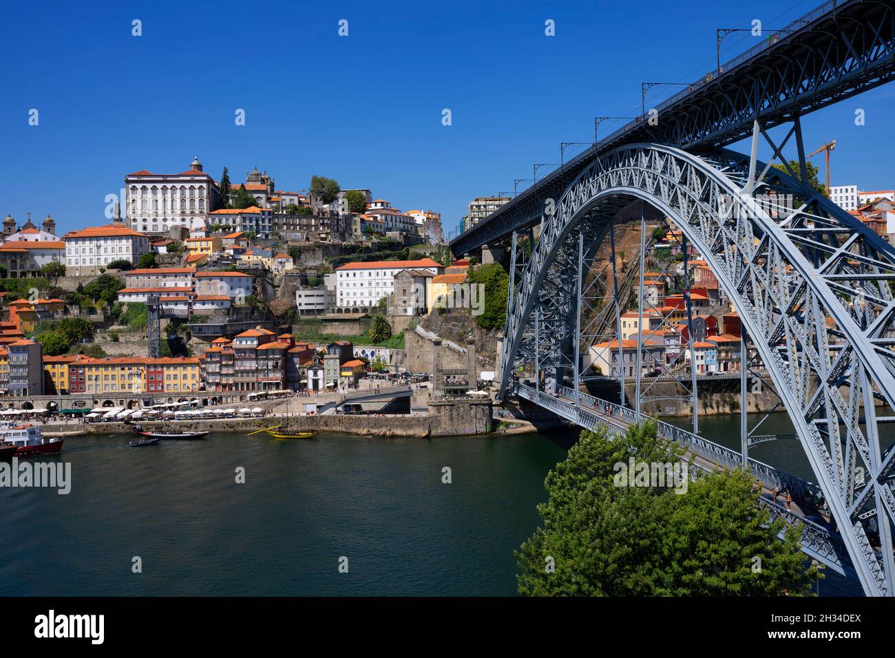 Famous bridge in porto hi-res stock photography and images - Alamy
