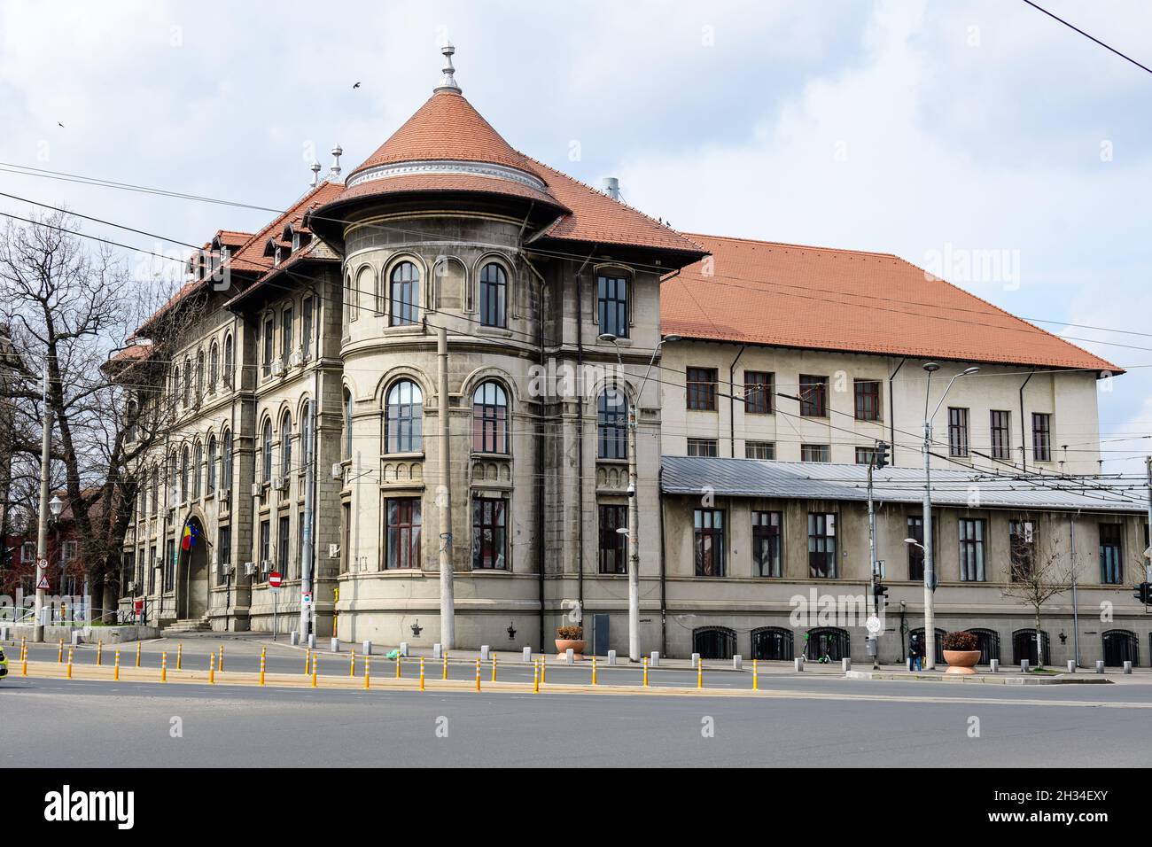 Colegiul national gheorghe sincai hi-res stock photography and images ...