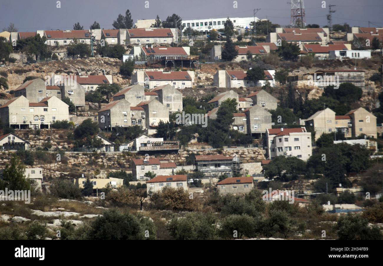 An overview of the Jewish settlement of Elon Moreh after the Israeli ...