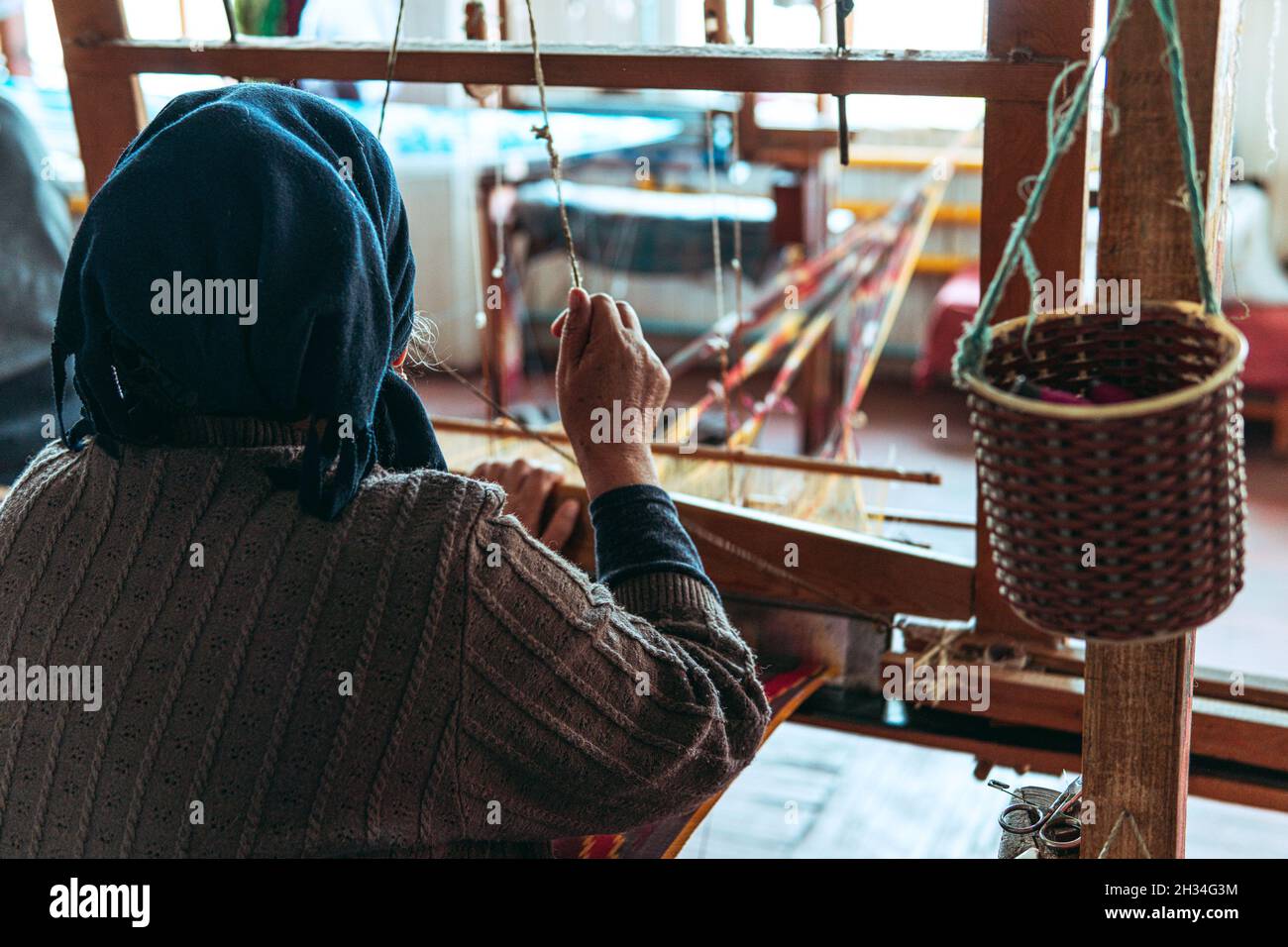 Weaving cotton fabric hi-res stock photography and images - Alamy