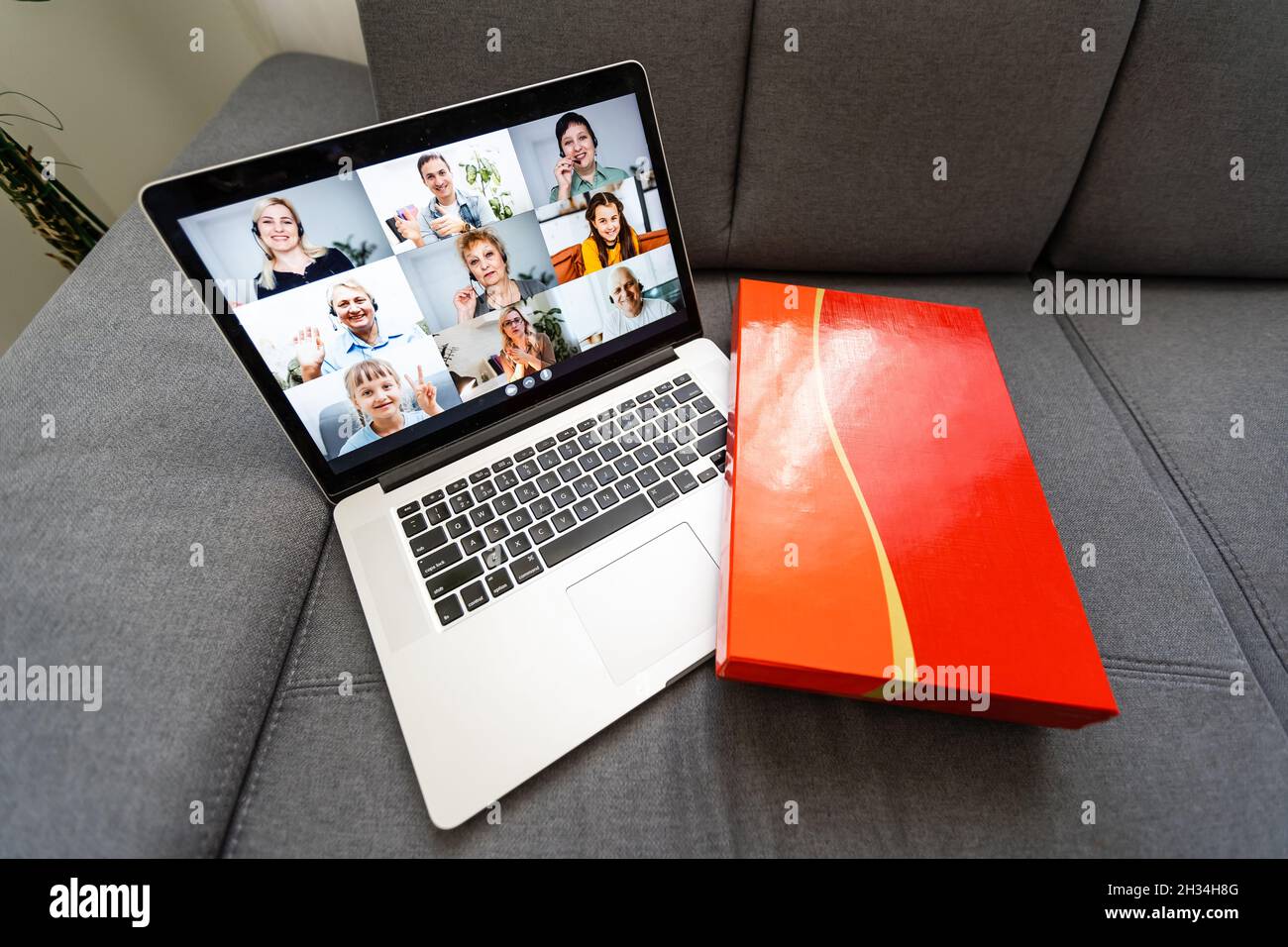 Remote Christmas video party. Family zoom call celebrate New Year 2022 ...