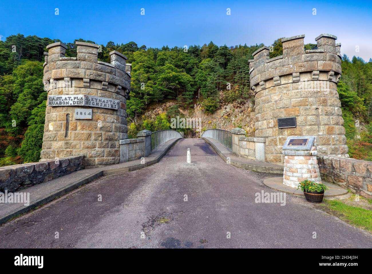 Craigellachie bridge hi-res stock photography and images - Alamy