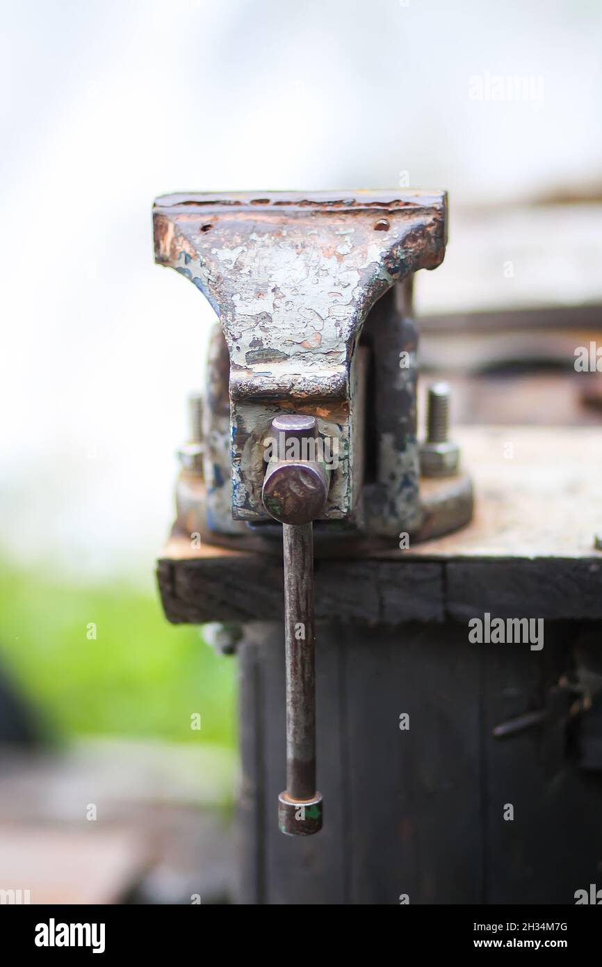 Work holding vice hi-res stock photography and images - Alamy