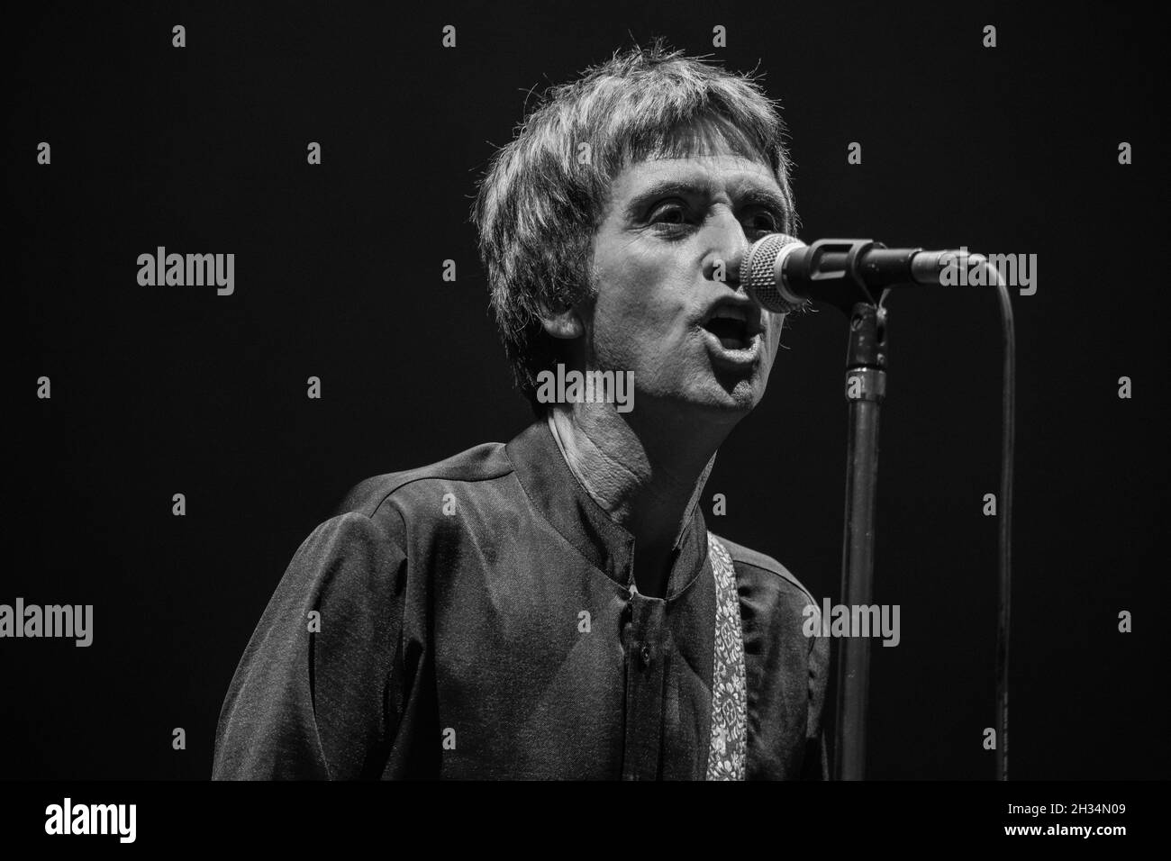 Johnny Marr live at old trafford cricket ground 25th september 2021 ...