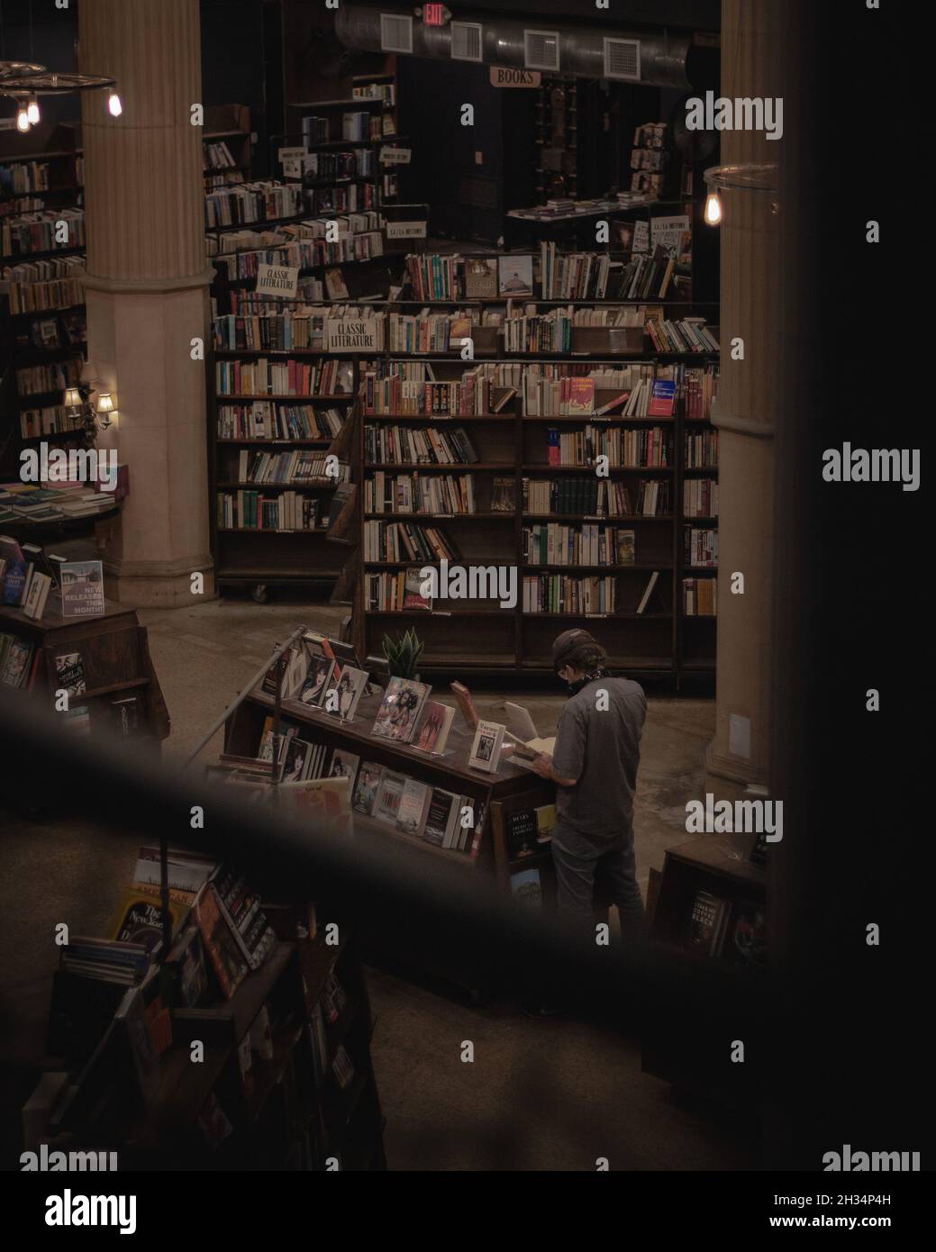 The last book store hi-res stock photography and images - Alamy