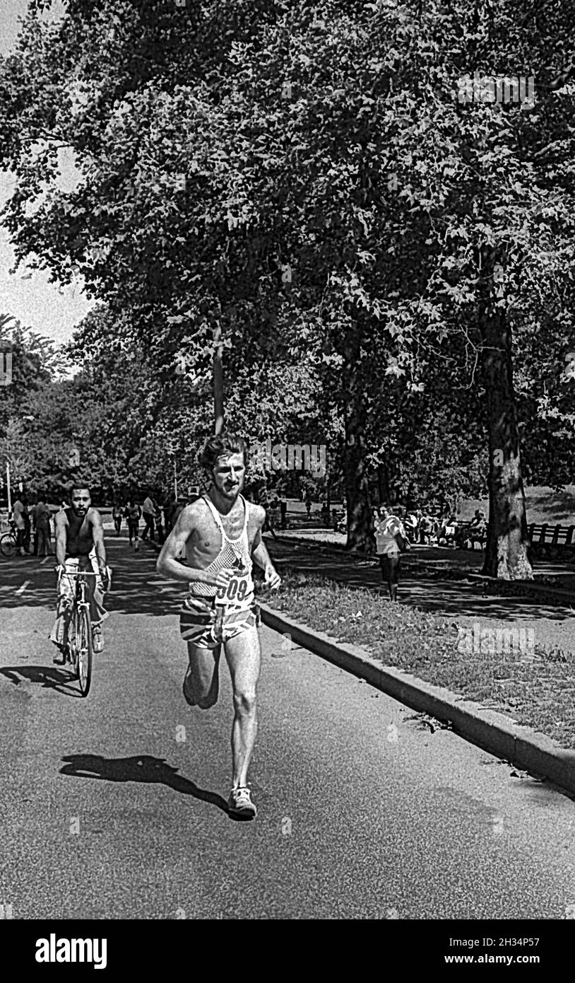 1975 usa hi-res stock photography and images - Alamy