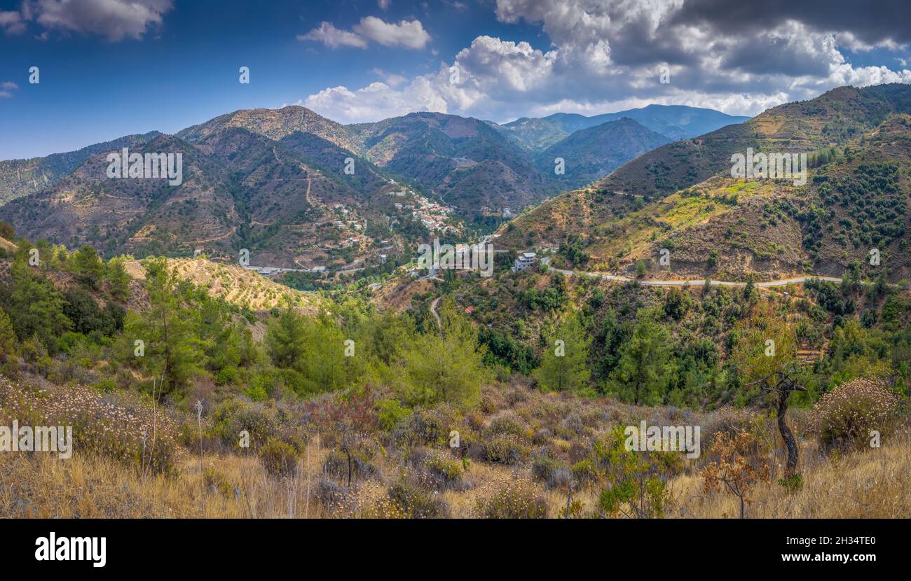 Oikos cyprus hi-res stock photography and images - Alamy