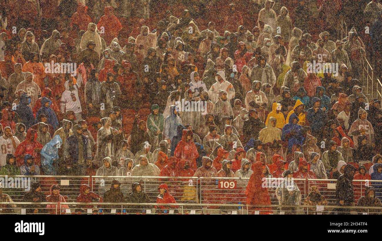 Sunday october 24 hi-res stock photography and images - Alamy