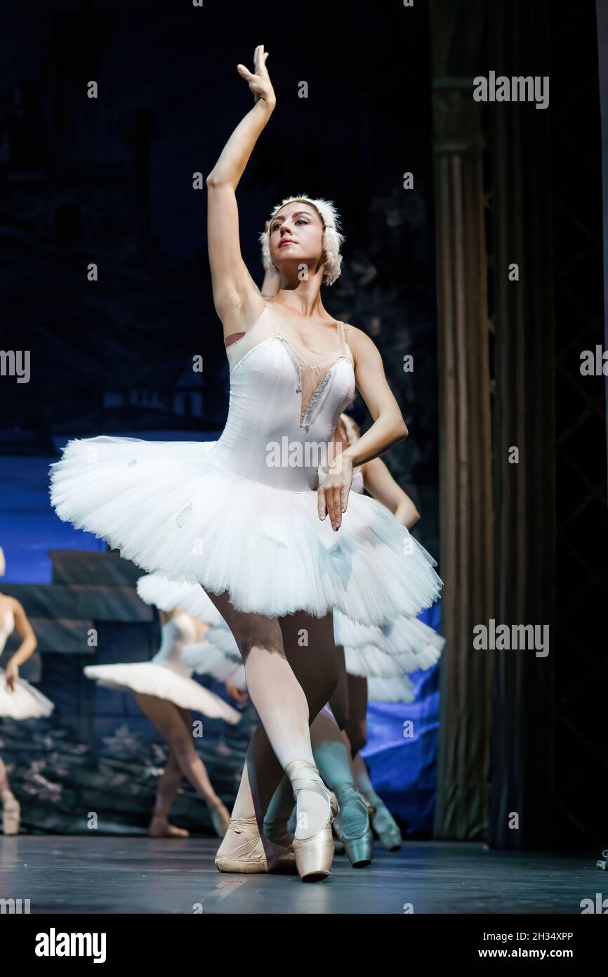 Swan lake russian national ballet hi-res stock photography and images ...